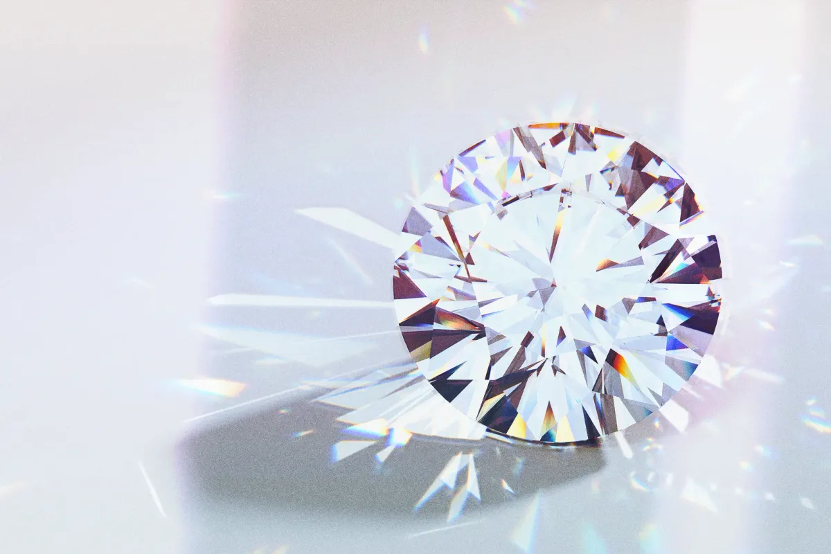Round Cut Diamonds: How to Buy with Confidence